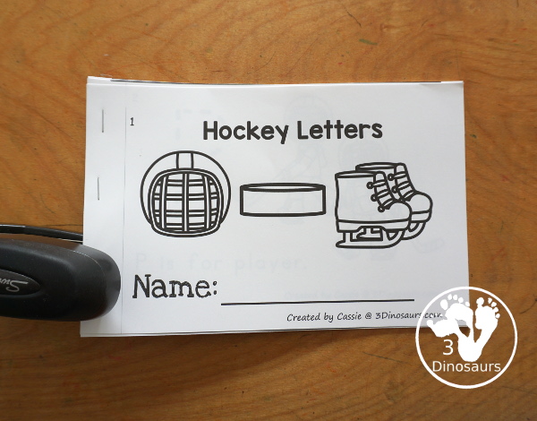 Free Hockey ABC Easy Reader Book Printable – 3 Dinosaurs